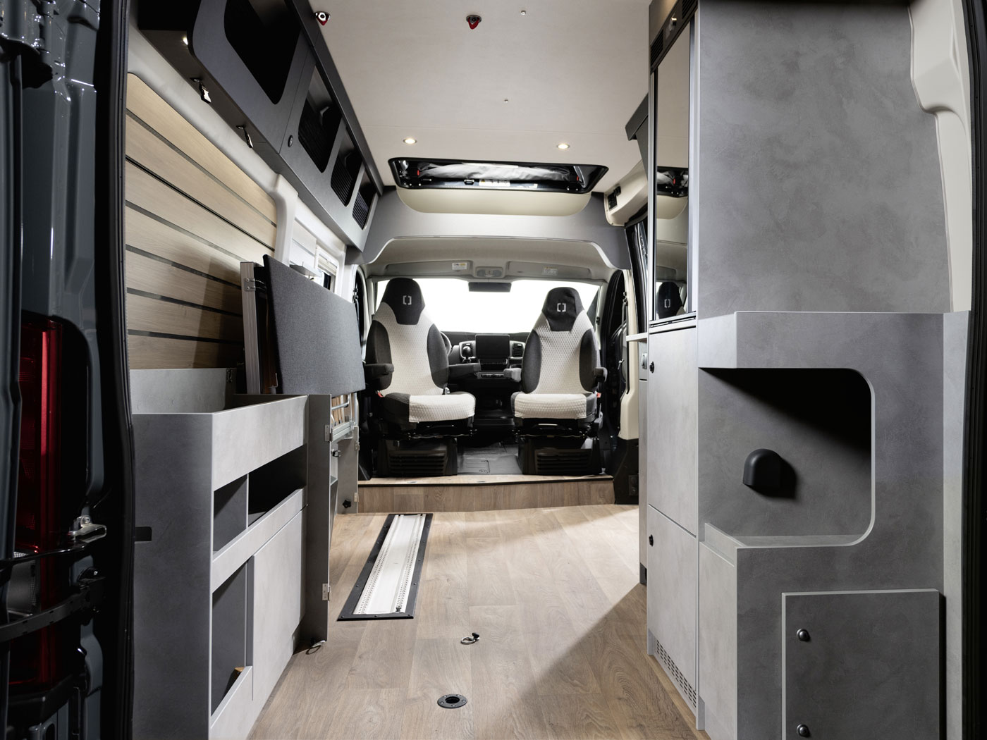 Flex 541, FULL 600, FULL 640: Crosscamp bringt drei neue CamperVans