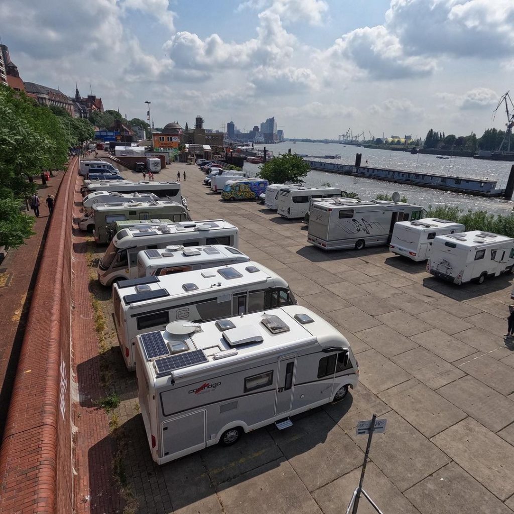 Landungsbrãƒâ¼cken Hamburg Parkplatz