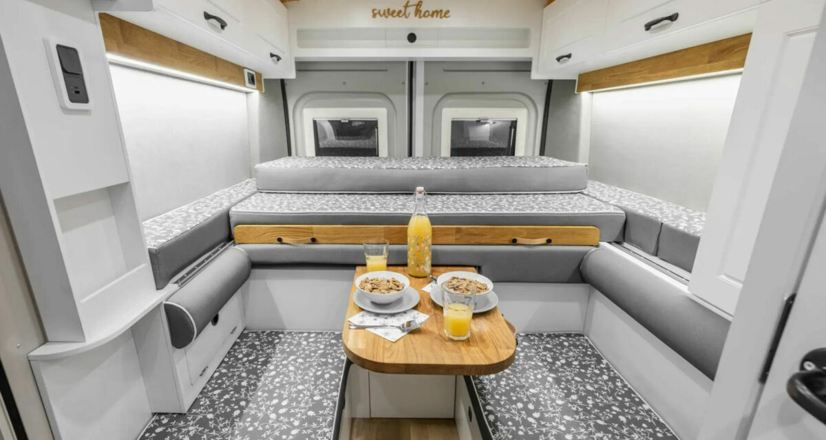 Affinity Three: CamperVan für zwei Erwachsene und ein Kind